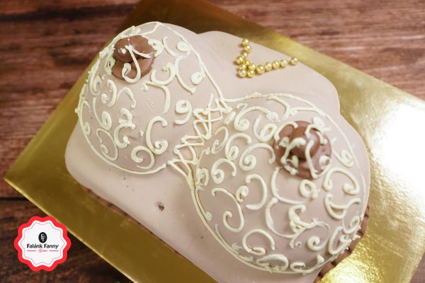 Marcipános mell forma torta - Falánk Fanny Miskolc - webkatalógus